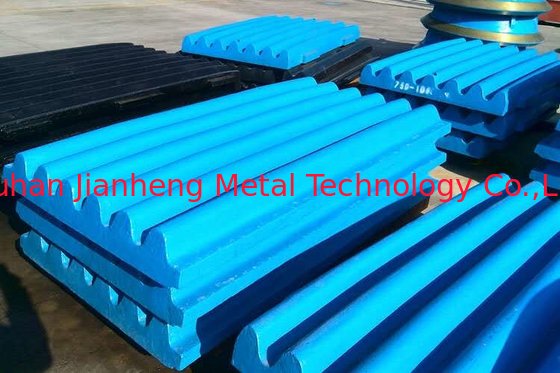 Mn18cr2 Material Crusher Jaw Plate Vacuum Casting Process For Mining Industry
