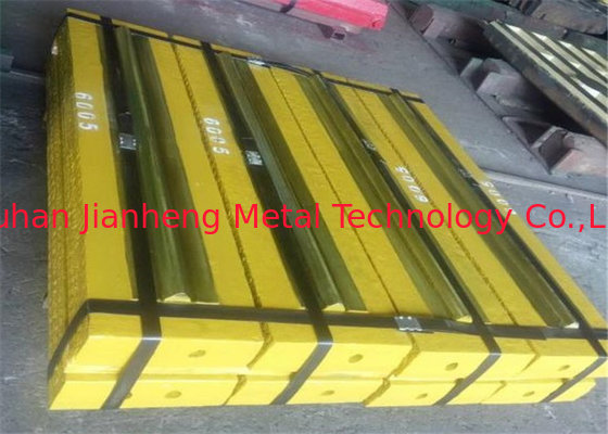 Impact Crusher Parts Blow Bars Composite With TiC Alloy Insert To Increase Wear Life